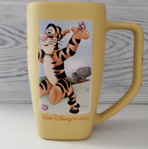 Disney | Dining | Disney Winnie The Pooh Tigger Mug Coffee Cup Run With ...